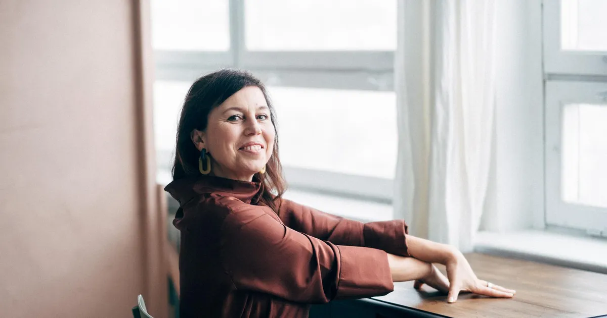 Tiina Saar-Veelmaa: «Kirjutajal on oskus püüda kinni ja sõnastada ...