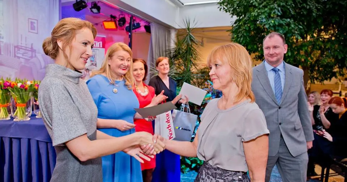 Fotod: kaunilt sätitud Ieva Ilves andis üle Aasta Kodu auhinna