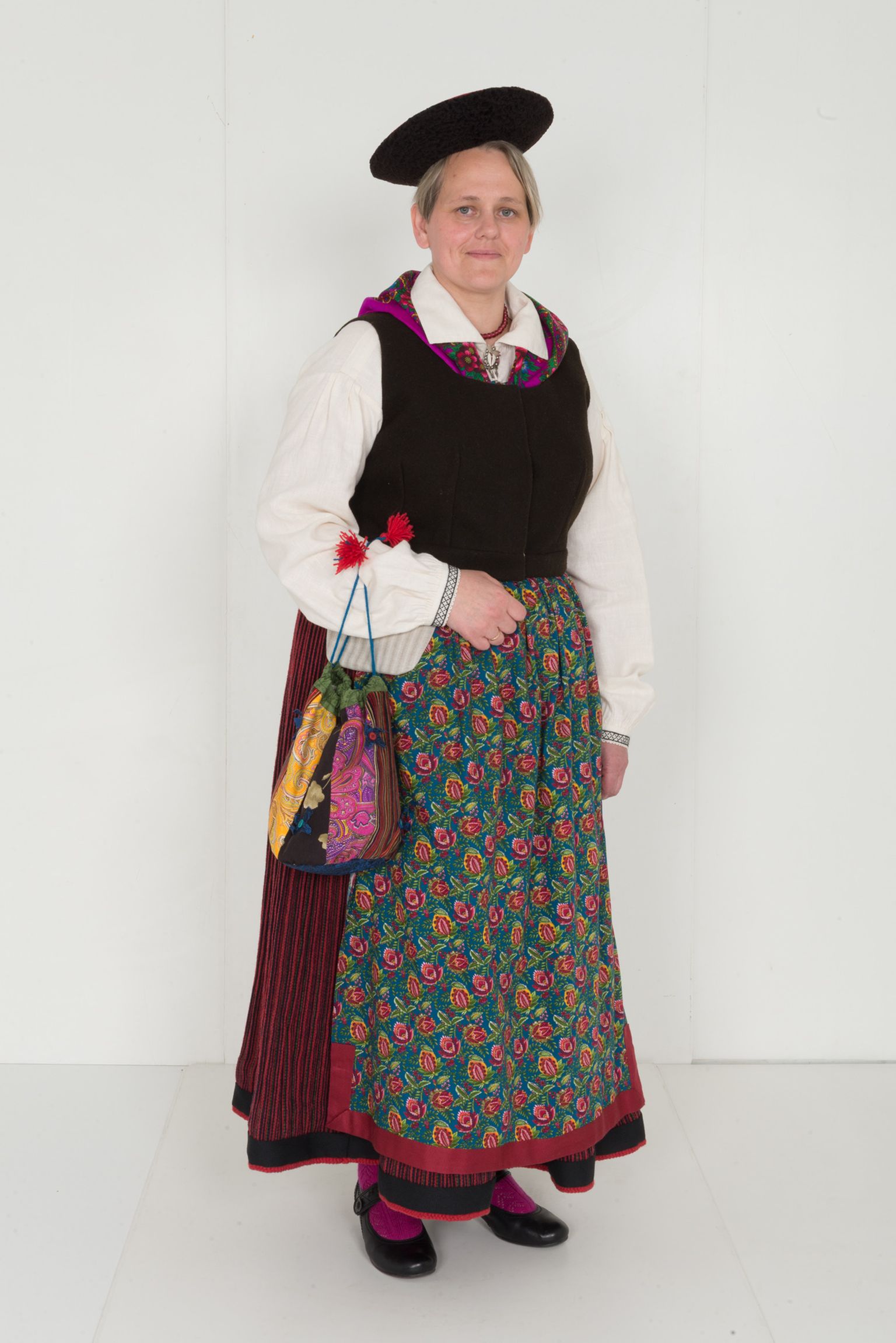 Saarlase rahvariided said Horvaatias tunnustuse