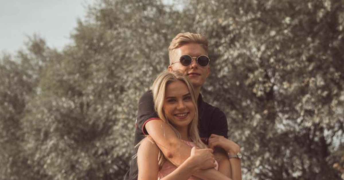 Juutuuber Victoria Villig müüb koos peikaga silmapaistvat autot