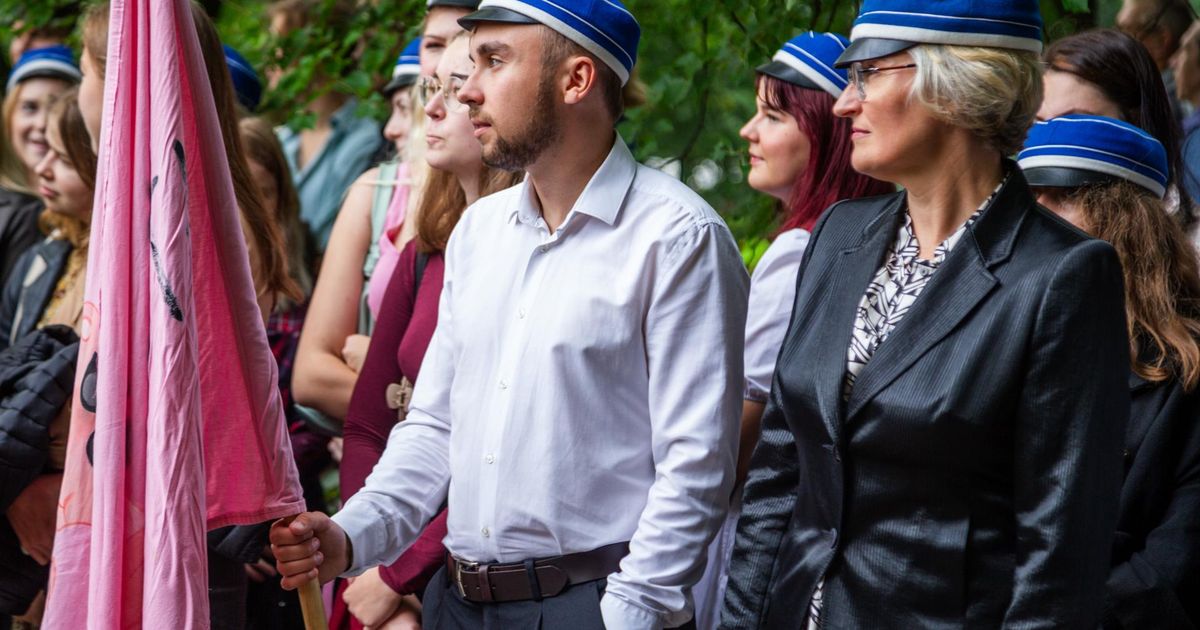 GALERII Treffneristid marssisid uhkelt uude kooliaastasse