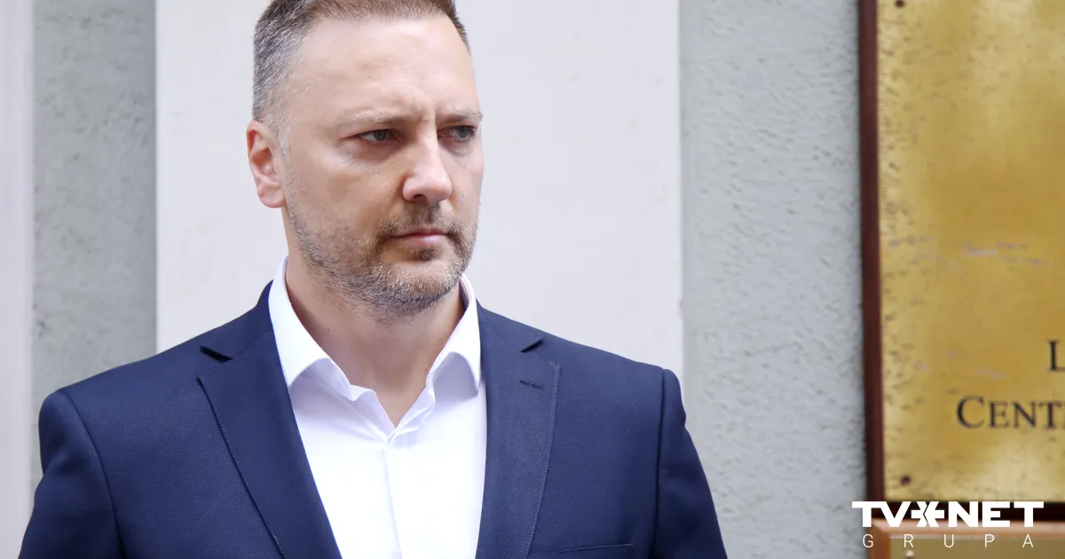 Ierēdnei par dienesta telefona izblēdīšanu Ģirģena vajadzībām piespriež ...