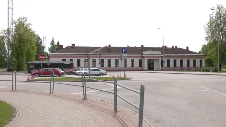 VIDEO Šoferis neizpratnē par Valmierā saņemtu sodu. Uzskata, ka vaina ...