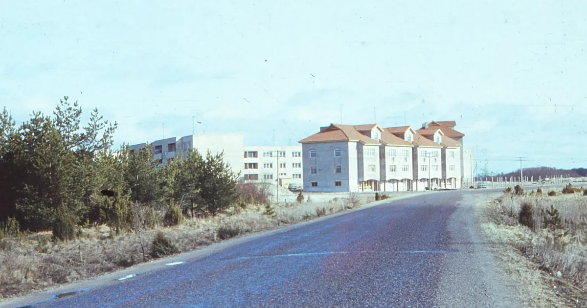 RETROGALERII Saare Kalur ehitab
