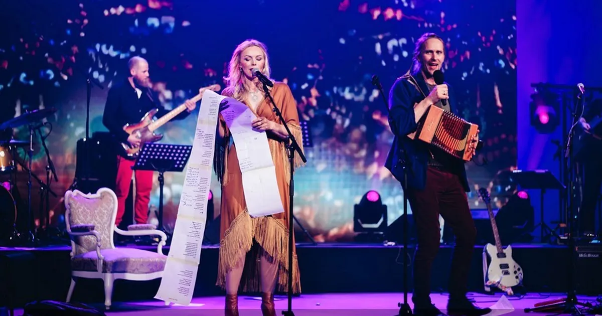 Kristiina Ehin ja Silver Sepp panid laulu sisse lahkuva aasta Danske ...