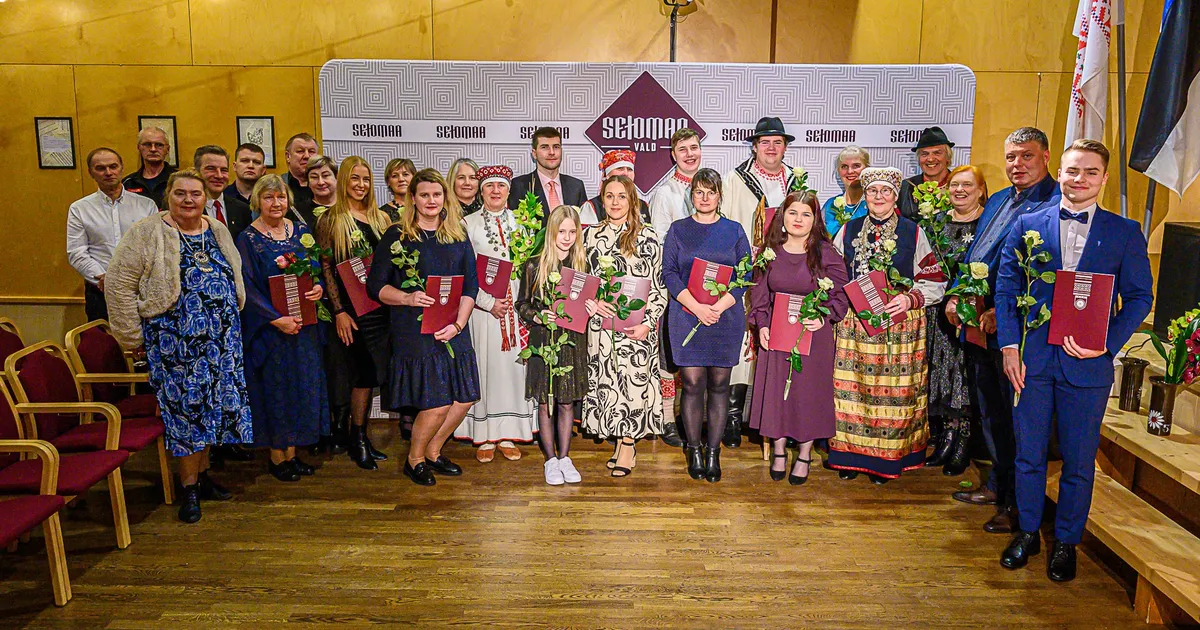 Setomaa vald tunnustas Eesti Vabariigi aastapäeva aktustel silmapaistvaid vallakodanikke