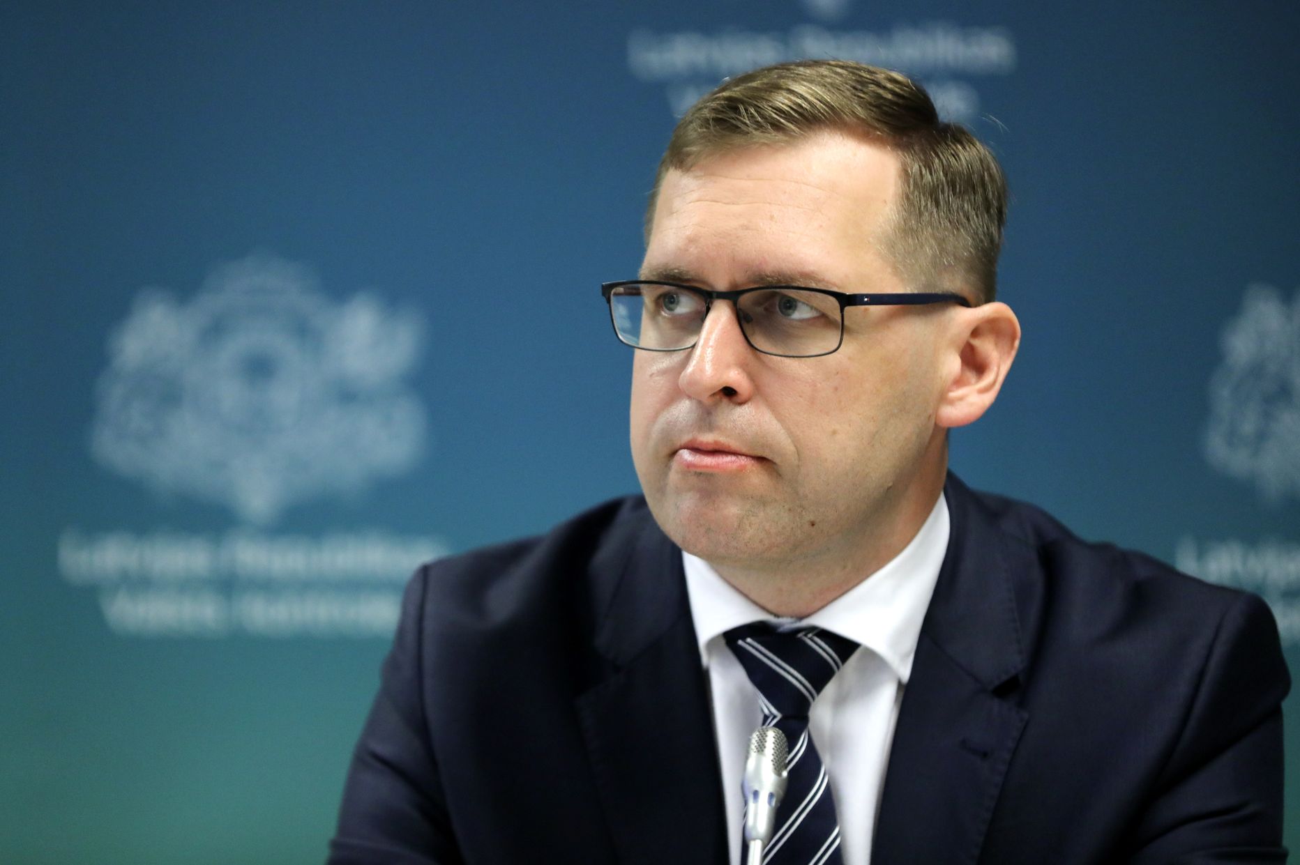 Kā tiek vērtēta valsts pārvaldē strādājošo atbildība?